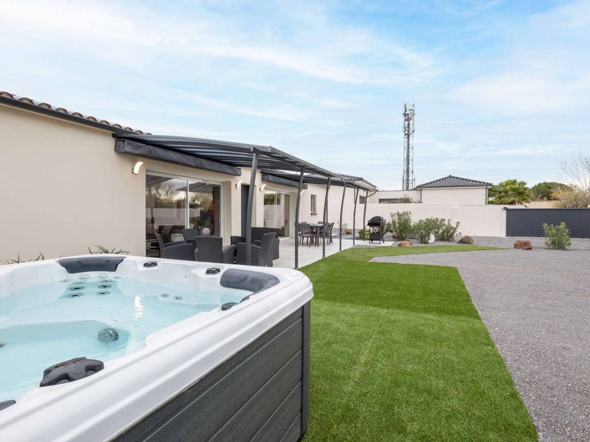 109 M² Villa ∙ 3 Bedrooms ∙ 6 Guests - Sète