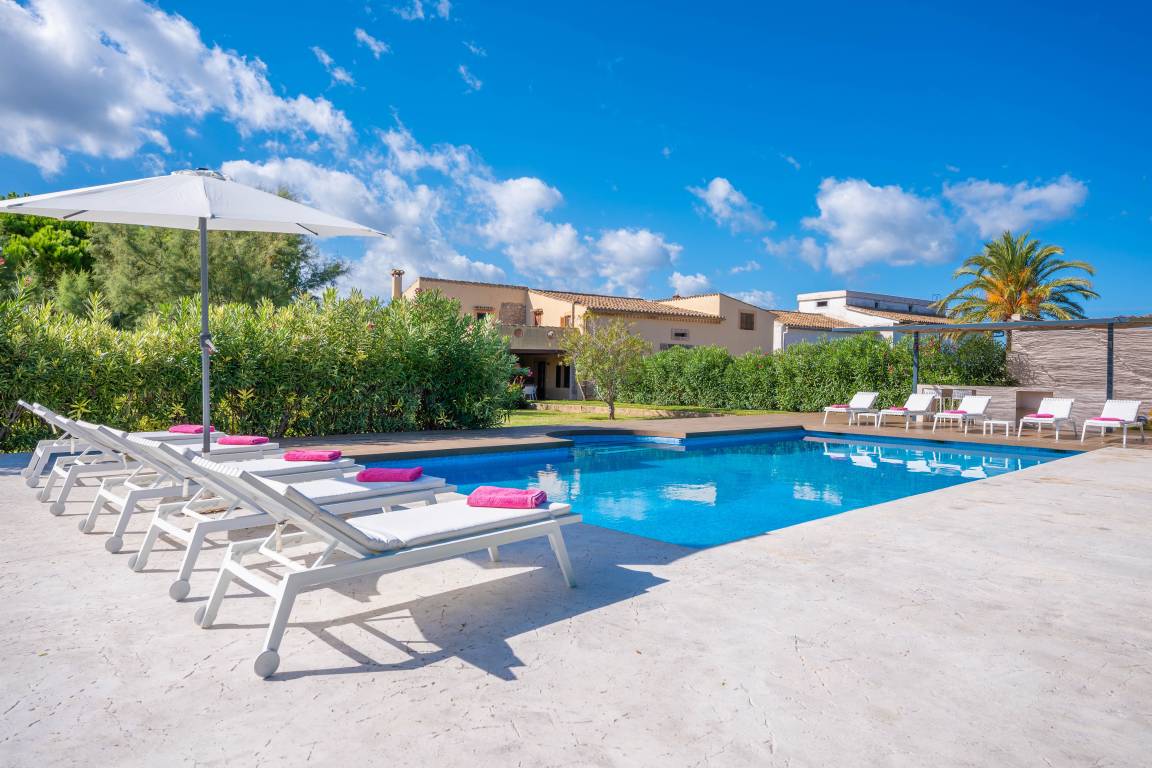 200 M² Villa ∙ 5 Bedrooms ∙ 10 Guests - Port de Pollença