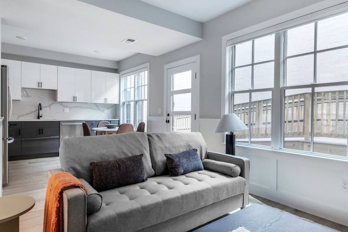 98 M² Apartment ∙ 2 Bedrooms ∙ 4 Guests - Somerville, MA