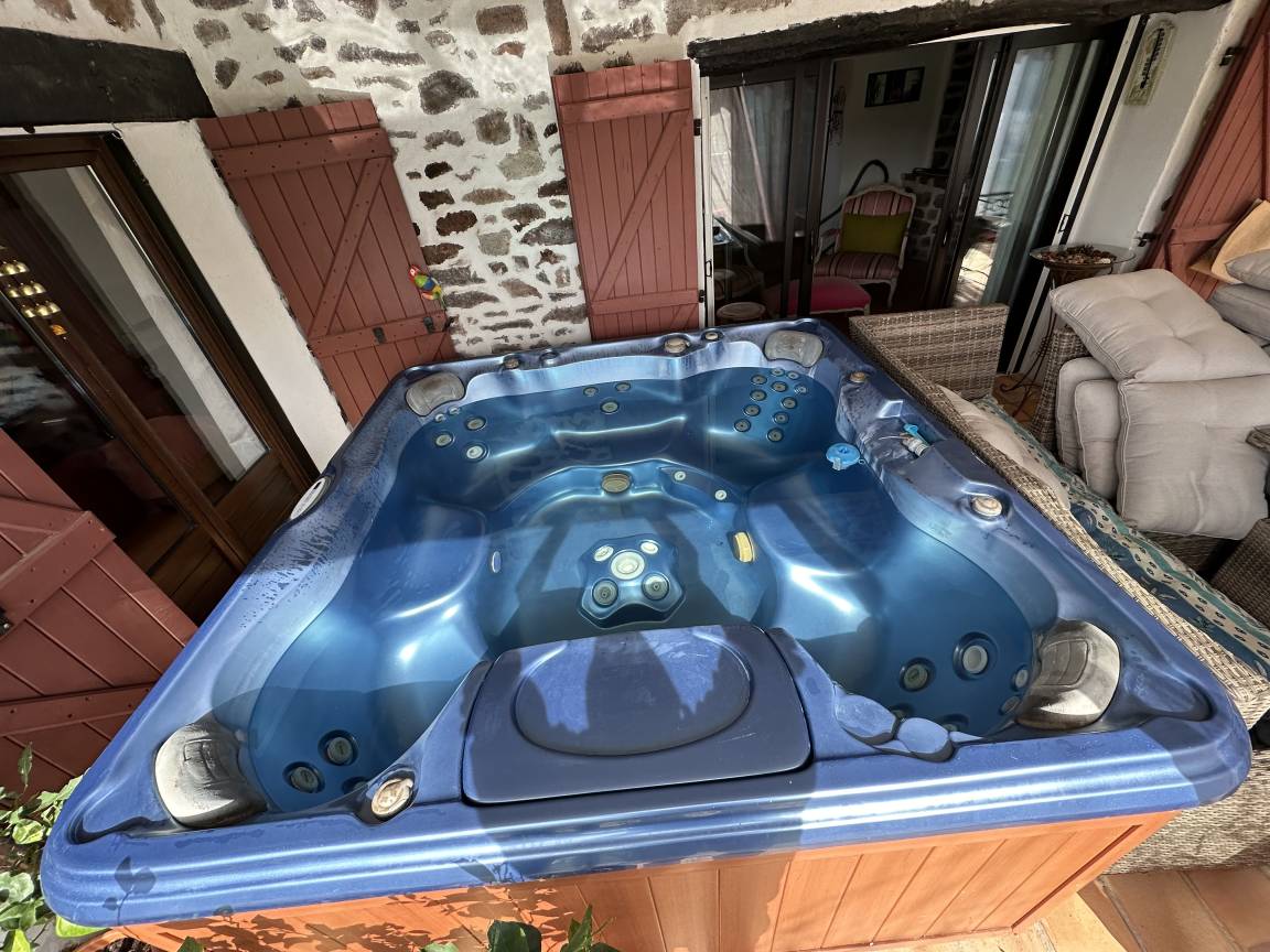 190 M² Villa ∙ 3 Bedrooms ∙ 6 Guests - Le Luc