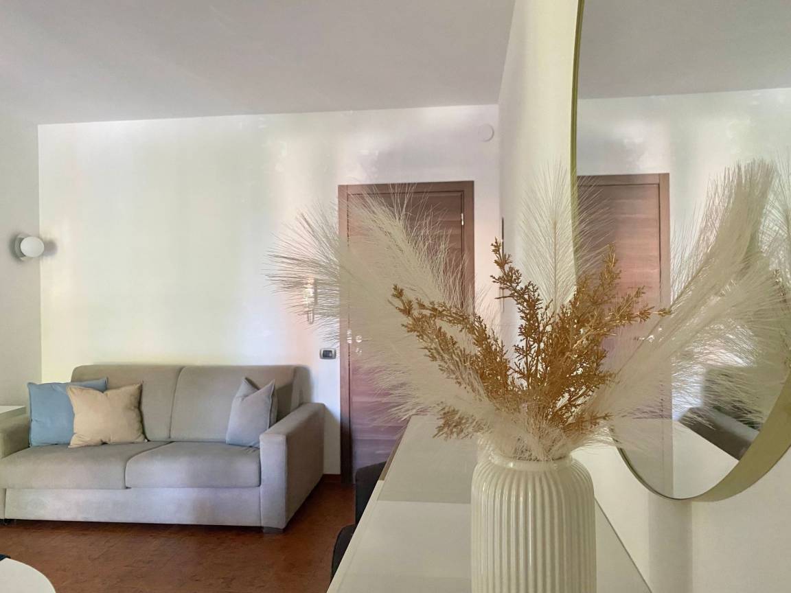60 M² Ferienwohnung ∙ 2 Schlafzimmer ∙ 6 Gäste - Sirmione