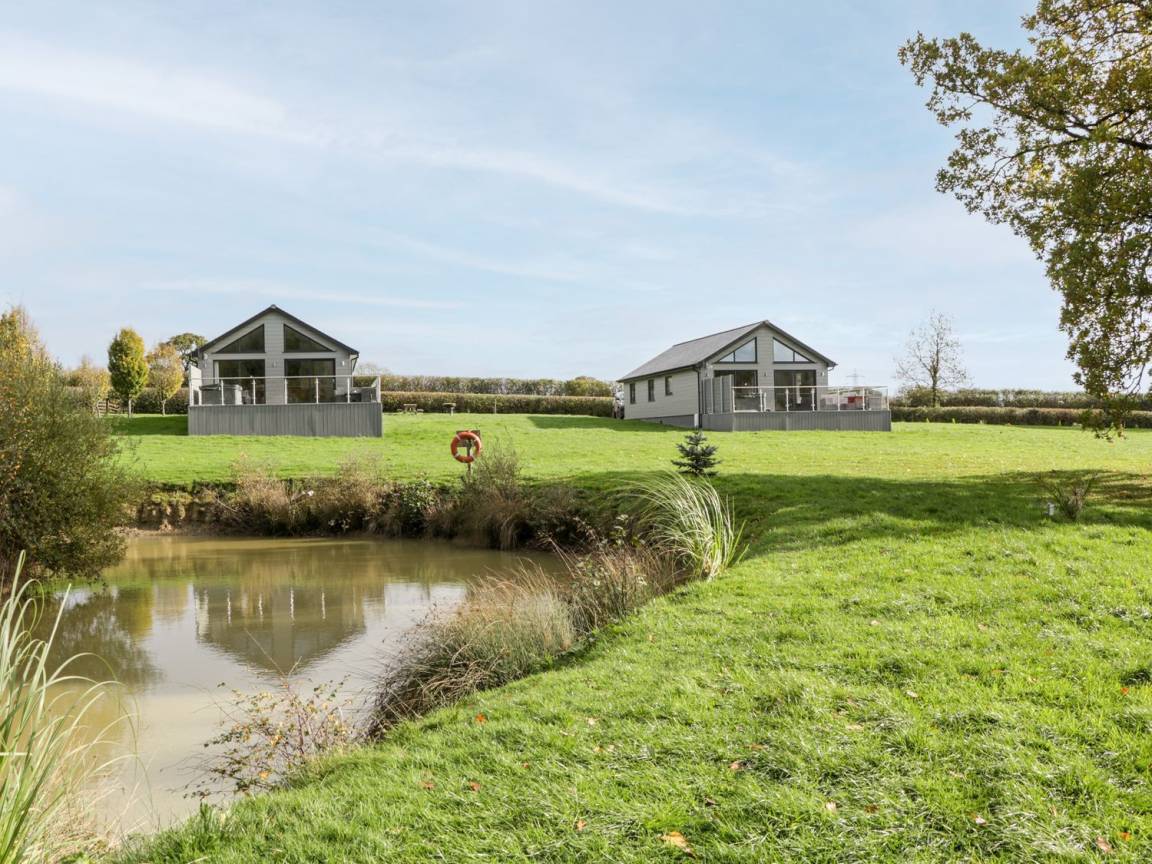 Cottage ∙ 3 Bedrooms ∙ 6 Guests - Wimbleball Lake