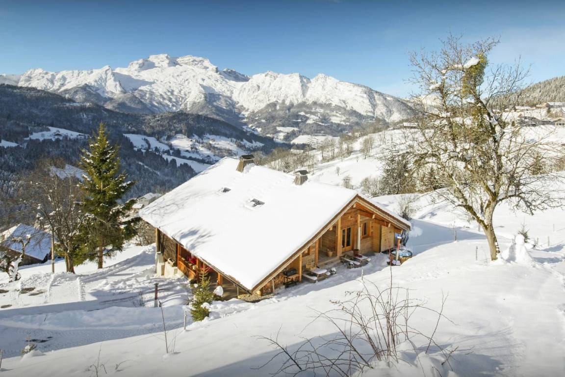 205 M² Chalet ∙ 4 Chambres ∙ 8 Personnes - Manigod