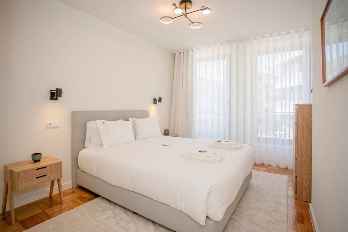 House ∙ 4 Bedrooms ∙ 8 Guests - Porto