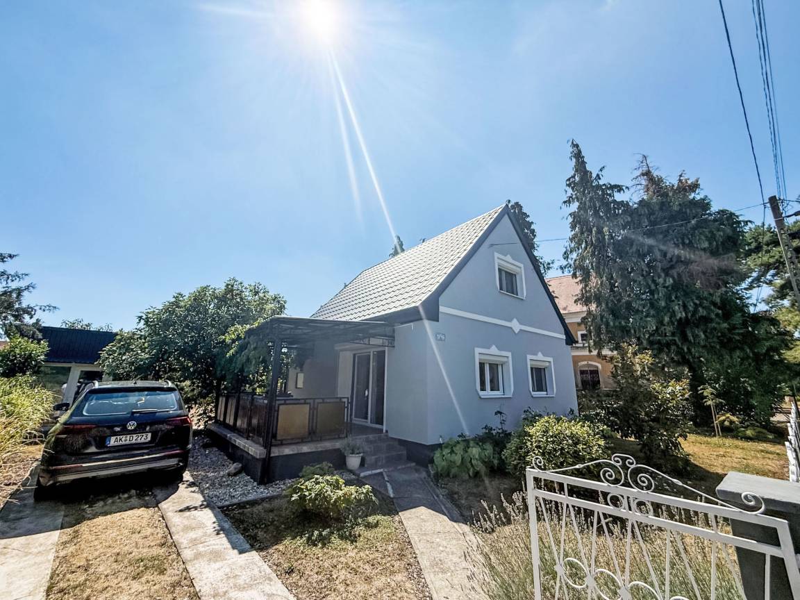 75 M² Ferienhaus ∙ 2 Schlafzimmer ∙ 4 Gäste - Szigliget