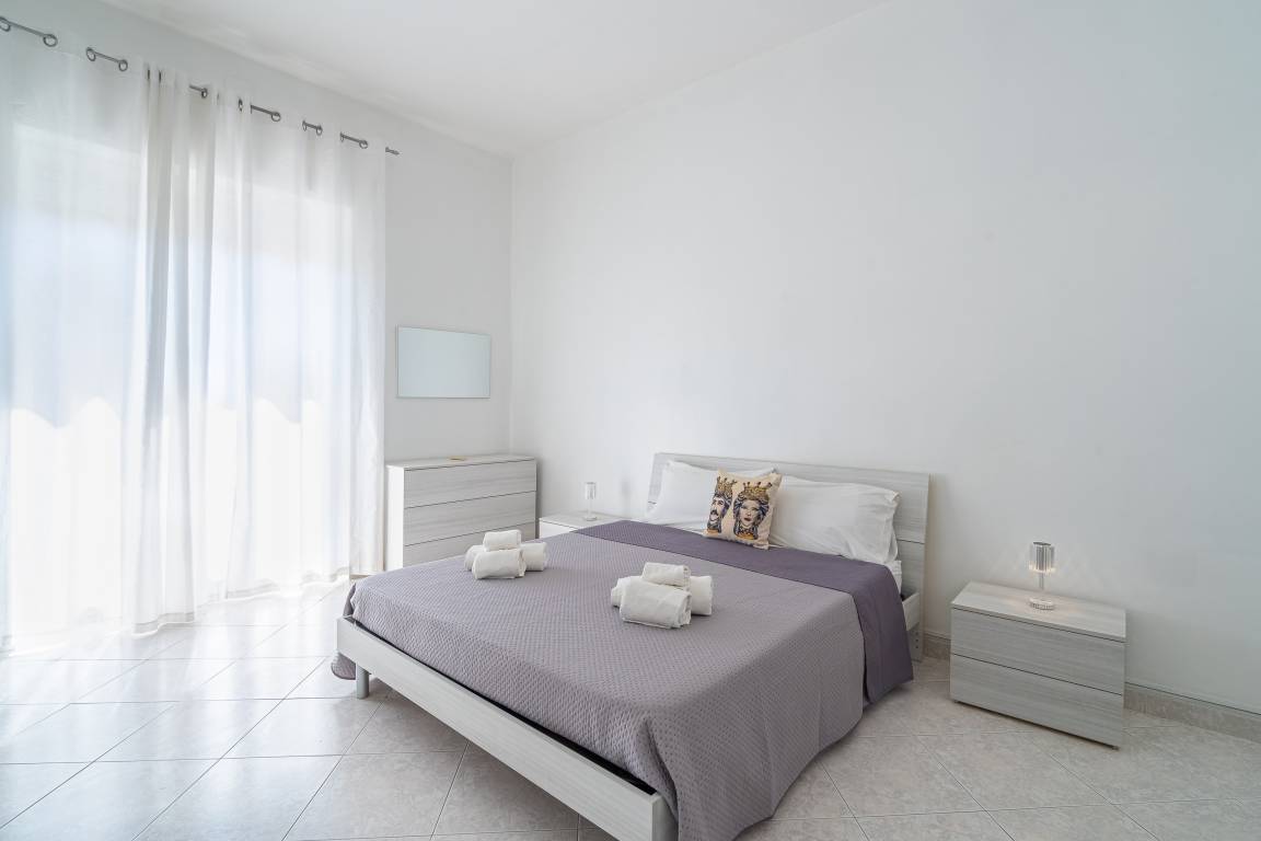 90 M² Apartment ∙ 2 Bedrooms ∙ 4 Guests - Syracuse