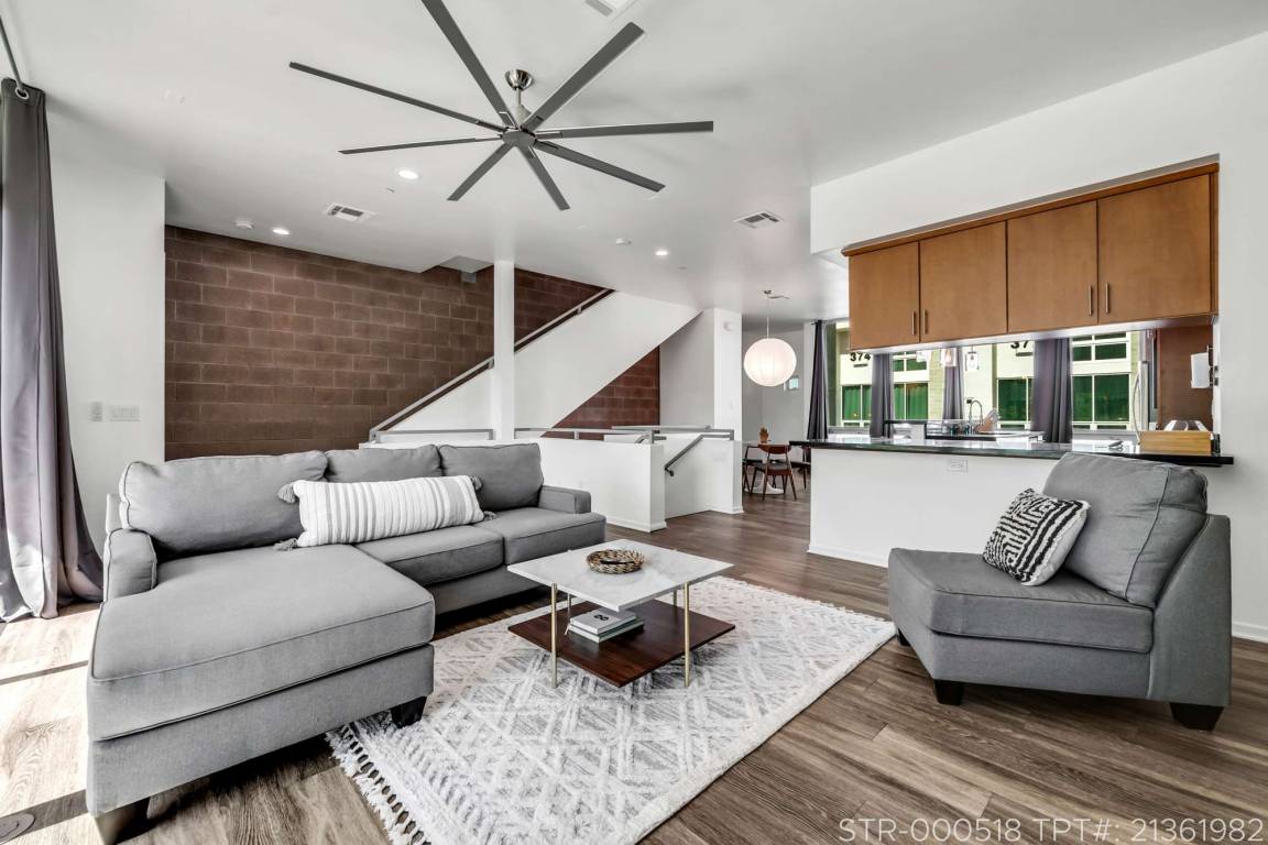 Apartment ∙ 2 Bedrooms ∙ 4 Guests - Tempe, AZ