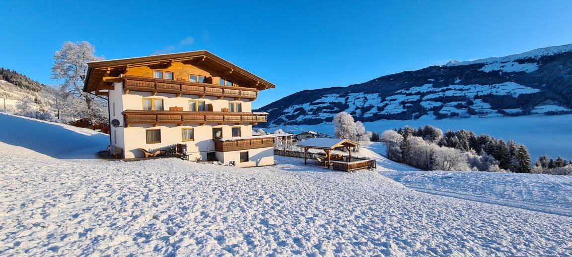 35 M² Hotel ∙ 1 Bedroom ∙ 4 Guests - Fügen