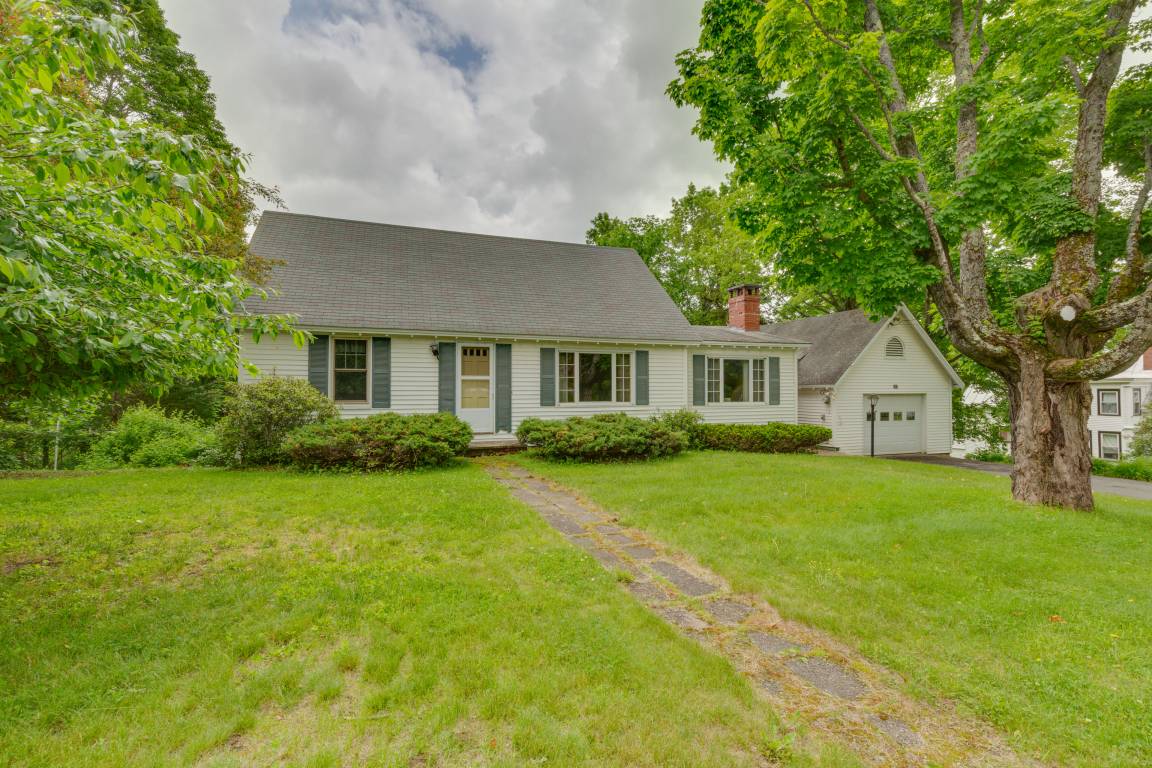 213 M² House ∙ 3 Bedrooms ∙ 6 Guests - Maine