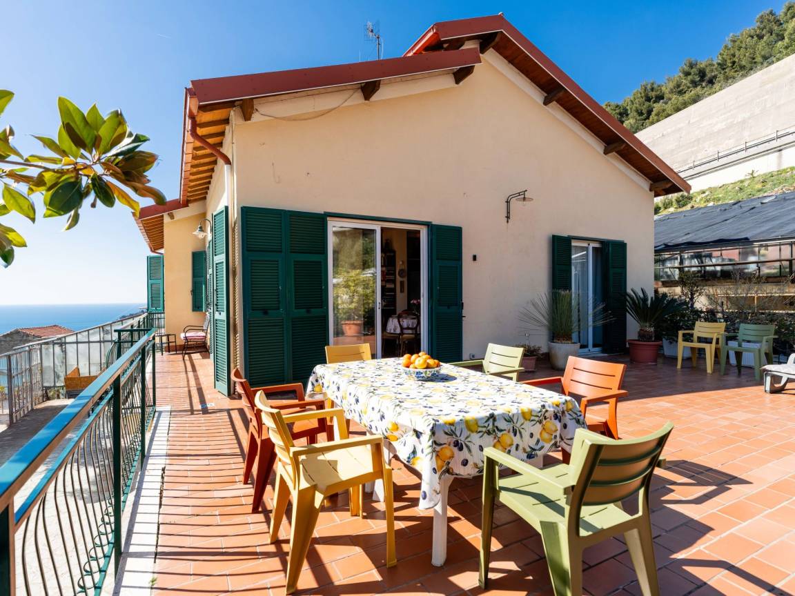 150 M² House ∙ 3 Bedrooms ∙ 7 Guests - Bordighera