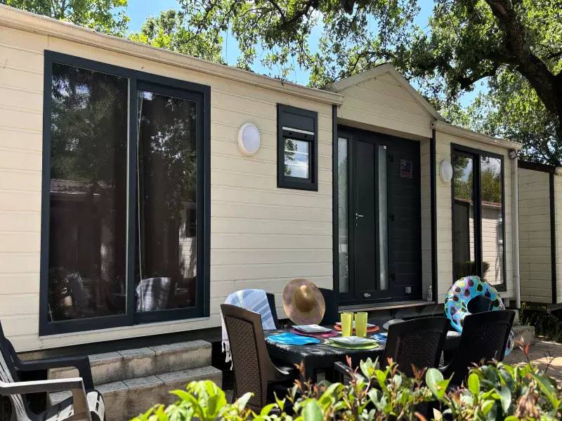 38 M² Caravan ∙ 2 Bedrooms ∙ 6 Guests - Grimaud