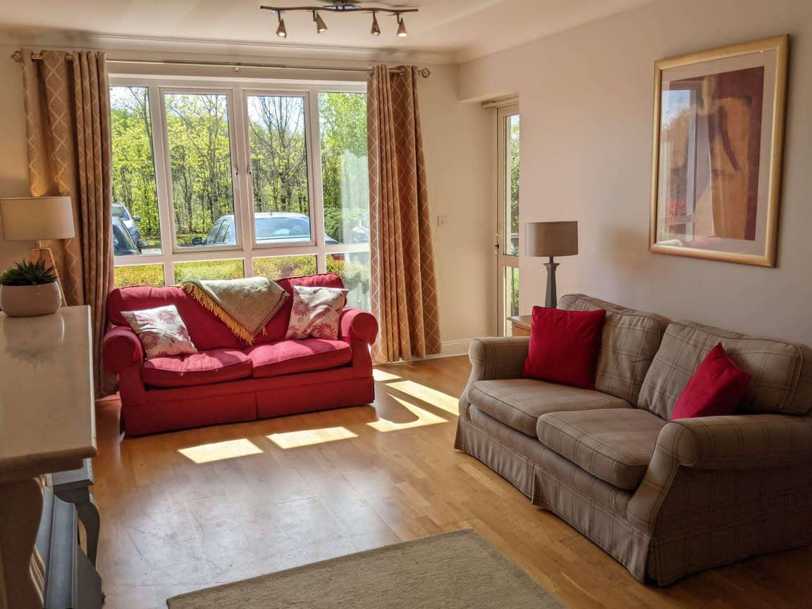 40 M² Apartment ∙ 2 Bedrooms ∙ 4 Guests - Galway