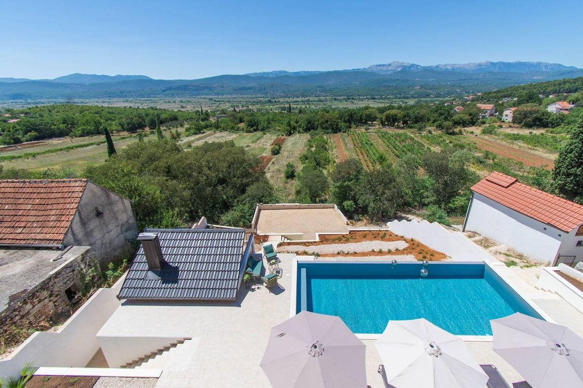 120 M² House ∙ 2 Bedrooms ∙ 6 Guests - Imotski