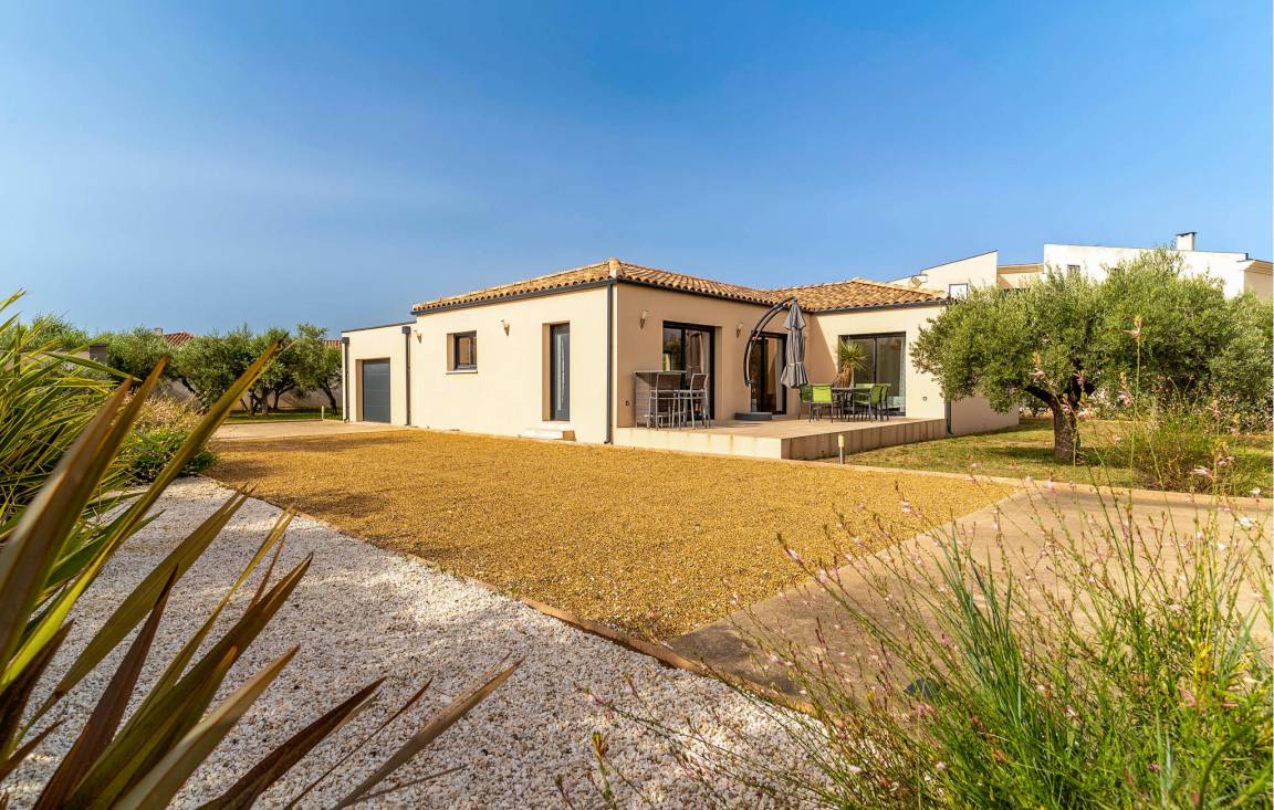 128 M² Maison De Vacances ∙ 3 Chambres ∙ 6 Personnes - Bellegarde