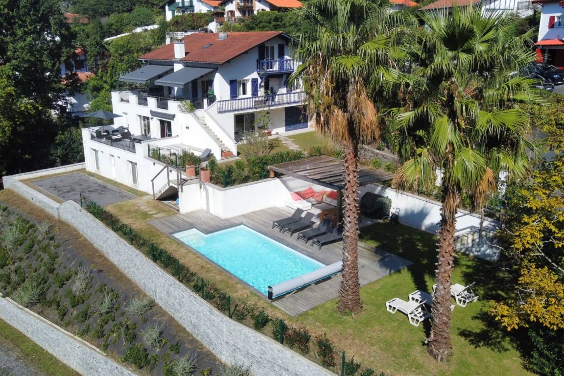 123 M² Appartement ∙ 4 Chambres ∙ 12 Personnes - Ciboure