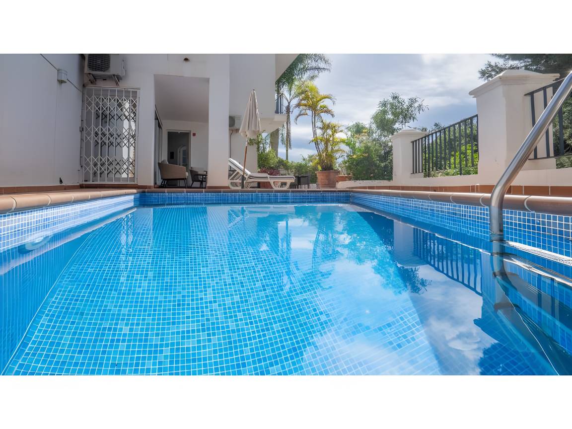 225 M² Maison De Vacances ∙ 4 Chambres ∙ 8 Personnes - Almuñécar