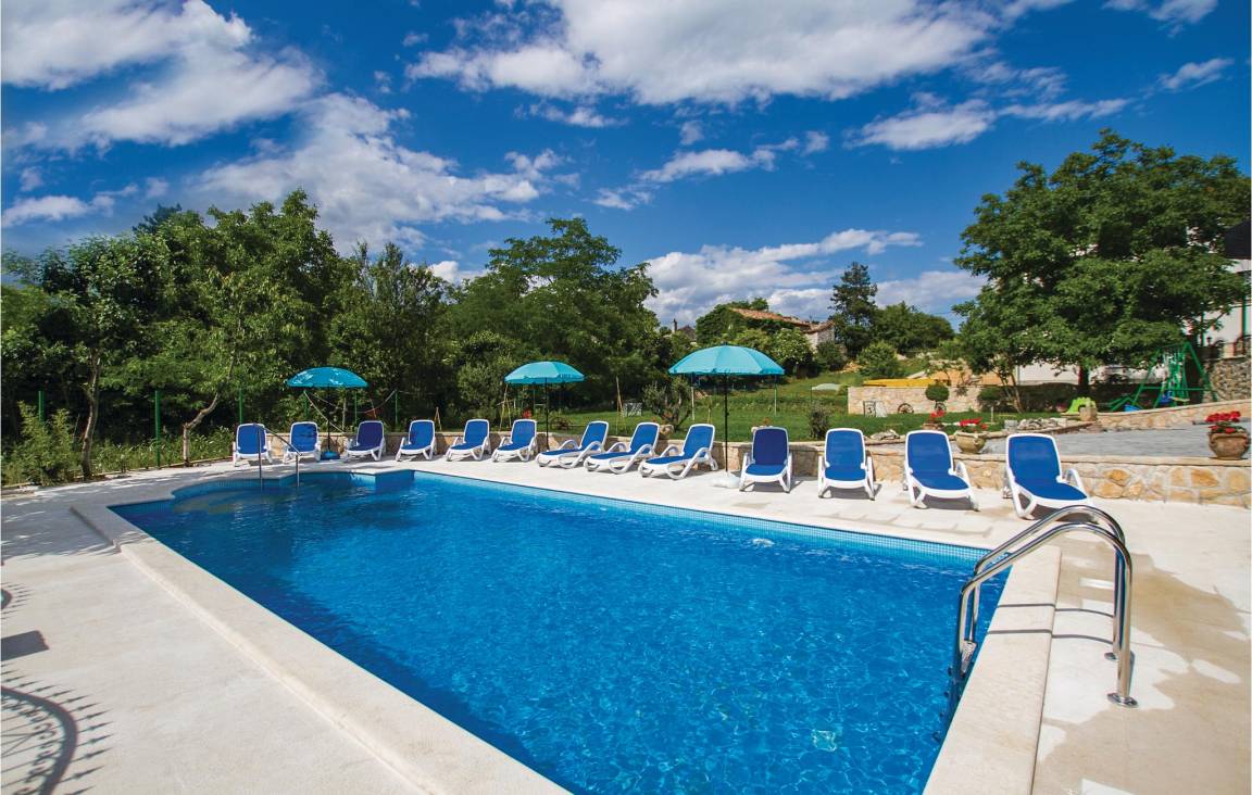 333 M² Ferienhaus ∙ 7 Schlafzimmer ∙ 14 Gäste - Rabac