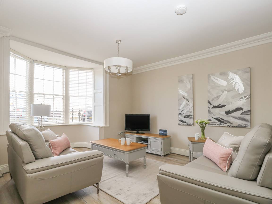 Cottage ∙ 2 Bedrooms ∙ 4 Guests - Weymouth