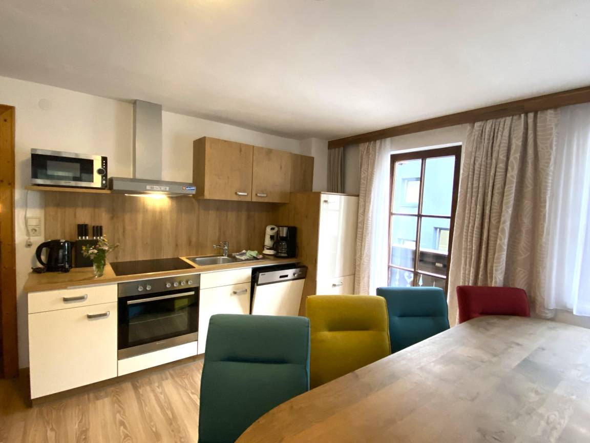 96 M² Ferienwohnung ∙ 4 Schlafzimmer ∙ 8 Gäste - Sölden