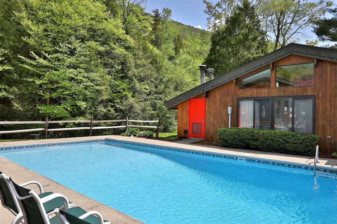 Hotel ∙ 1 Bedroom ∙ 4 Guests - Killington, VT