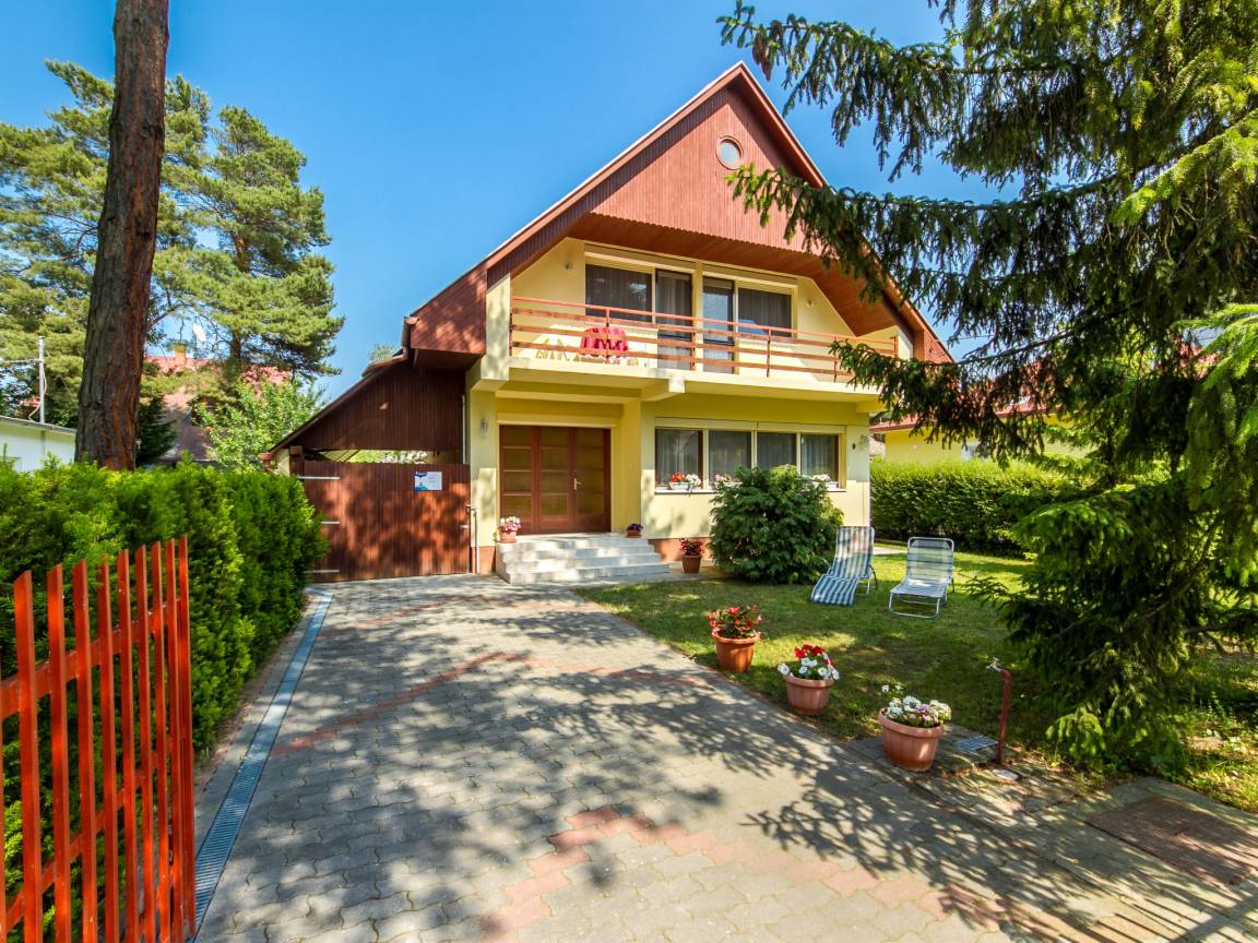 100 M² Huis ∙ 4 Slaapkamers ∙ 6 Gasten - Balatonmeer