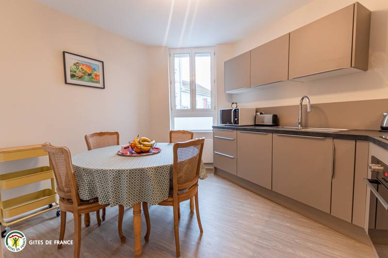 85 M² Gîte ∙ 2 Bedrooms ∙ 4 Guests - Marne