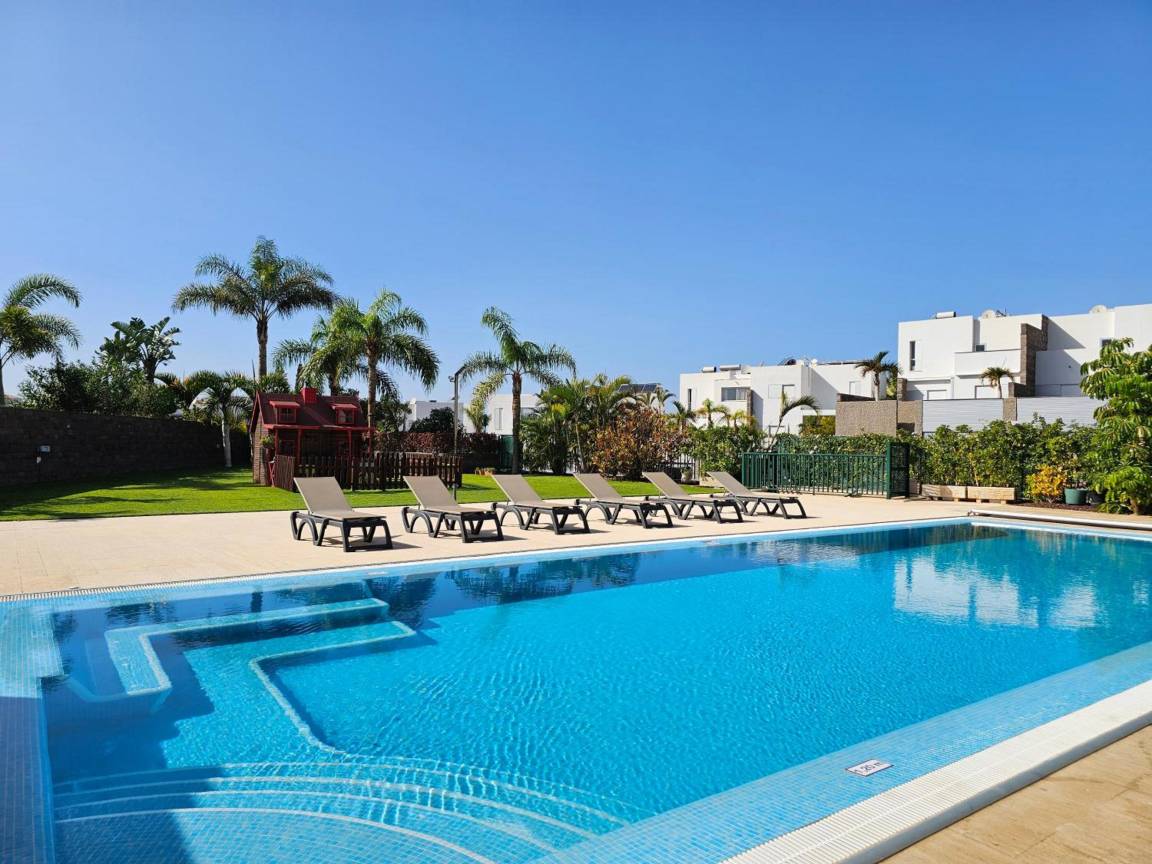 708 M² Villa ∙ 4 Bedrooms ∙ 8 Guests - Costa Adeje
