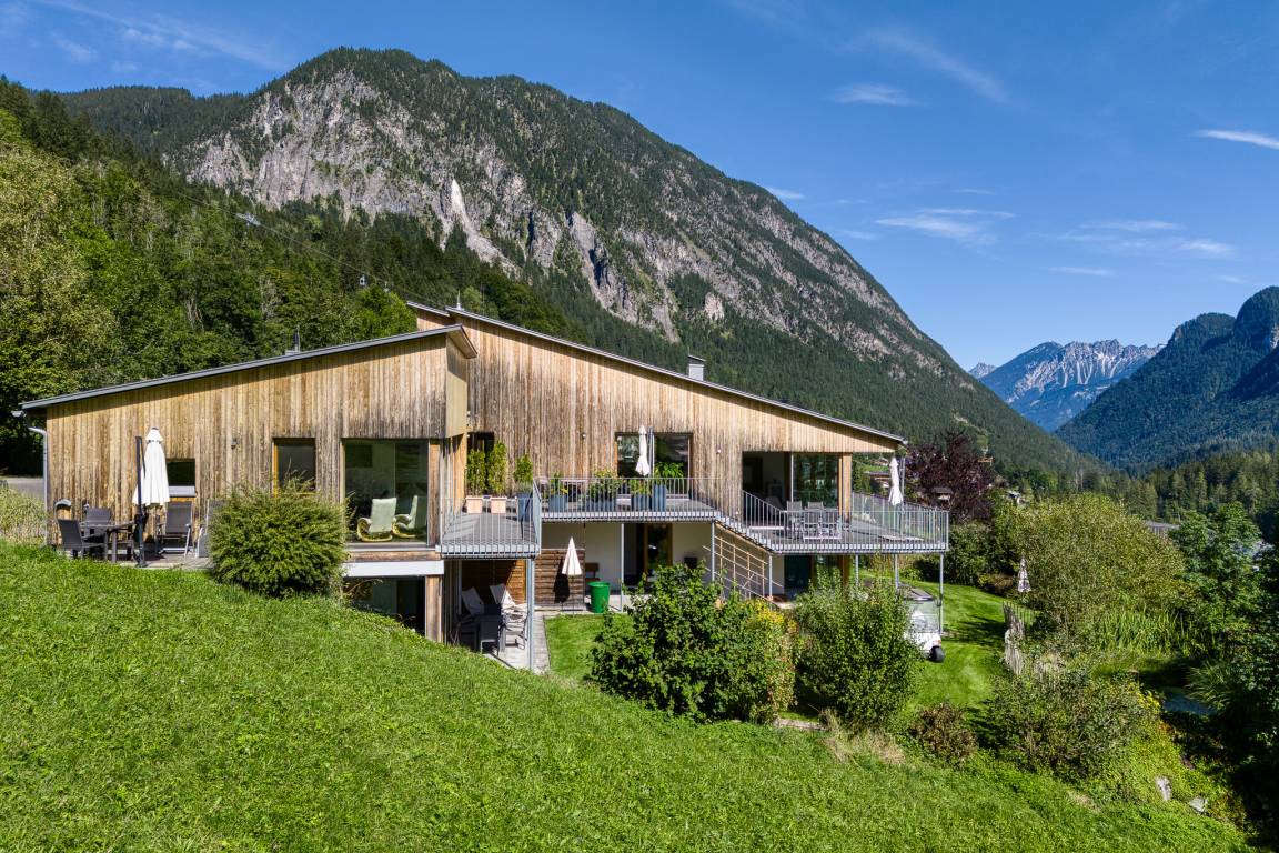 350 M² Chalet ∙ 5 Bedrooms ∙ 14 Guests - Vorarlberg