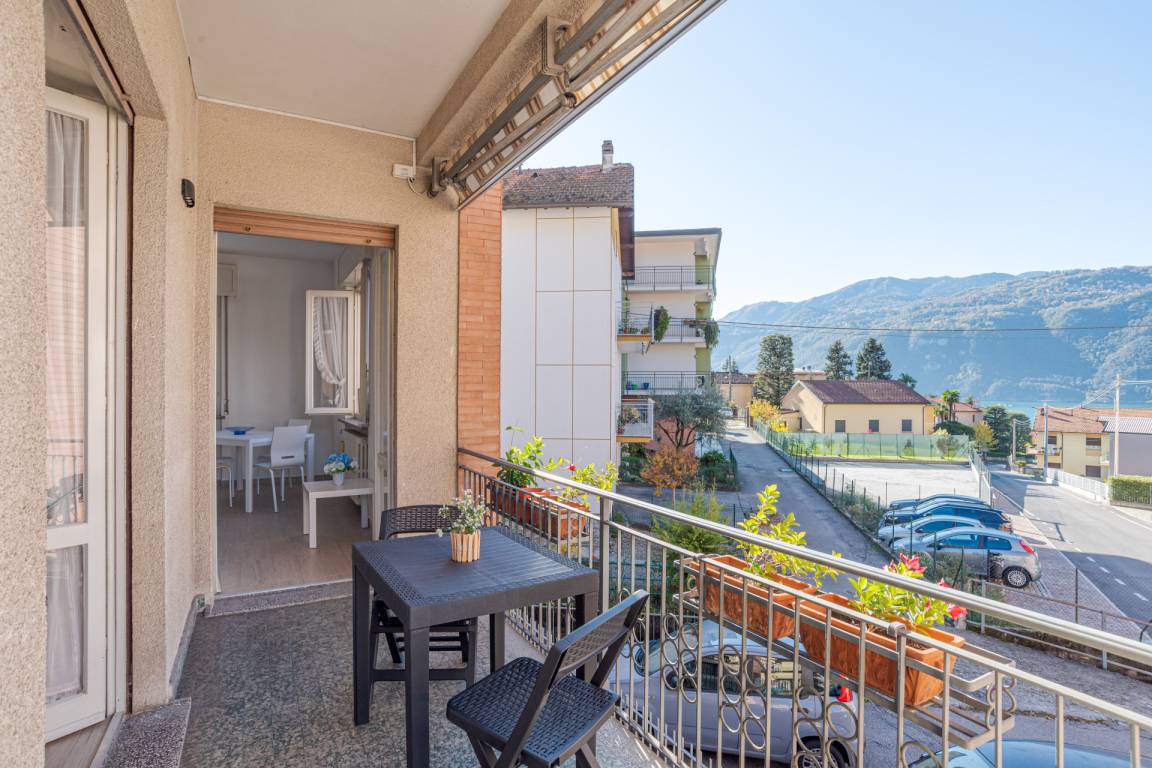 105 M² Appartement ∙ 2 Chambres ∙ 4 Personnes - Lierna
