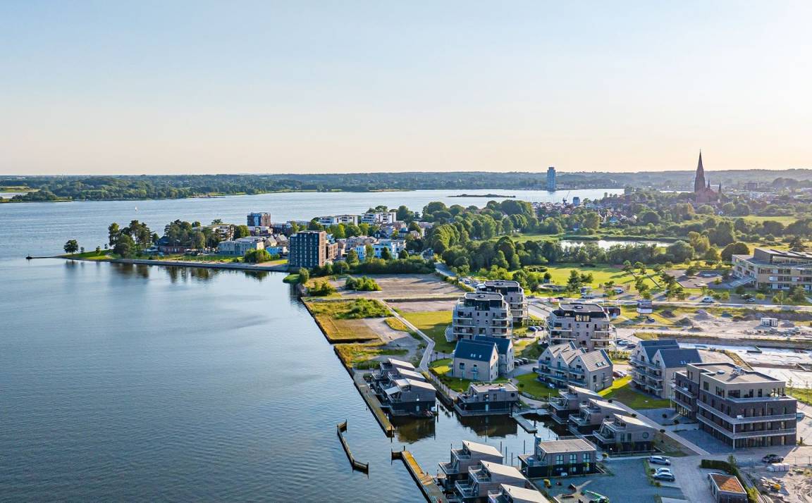 74 M² Apartment ∙ 2 Bedrooms ∙ 4 Guests - Schleswig