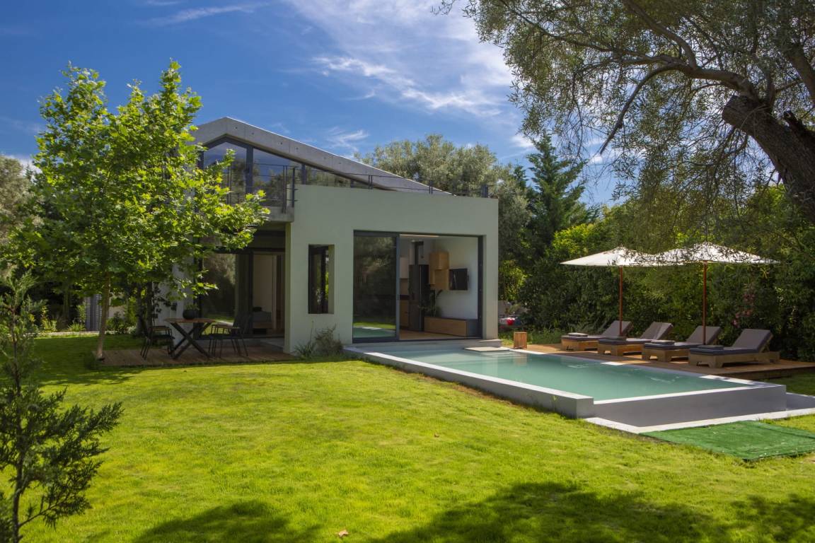 56 M² Villa ∙ 2 Bedrooms ∙ 4 Guests - Lefkada