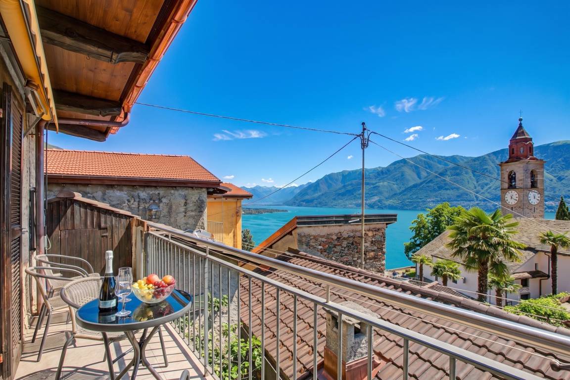 80 M² Apartment ∙ 2 Bedrooms ∙ 4 Guests - Ronco sopra Ascona