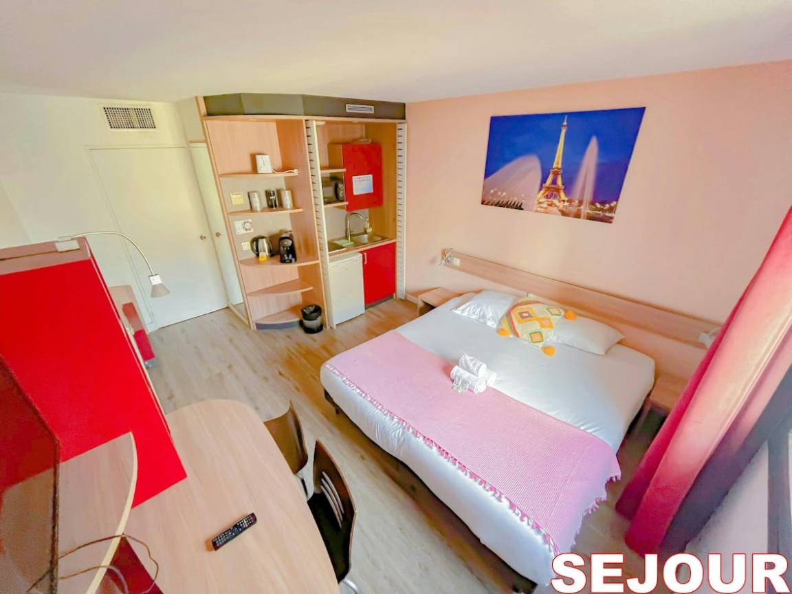 22 M² Appartement ∙ 1 Slaapkamer ∙ 2 Gasten - Pantin