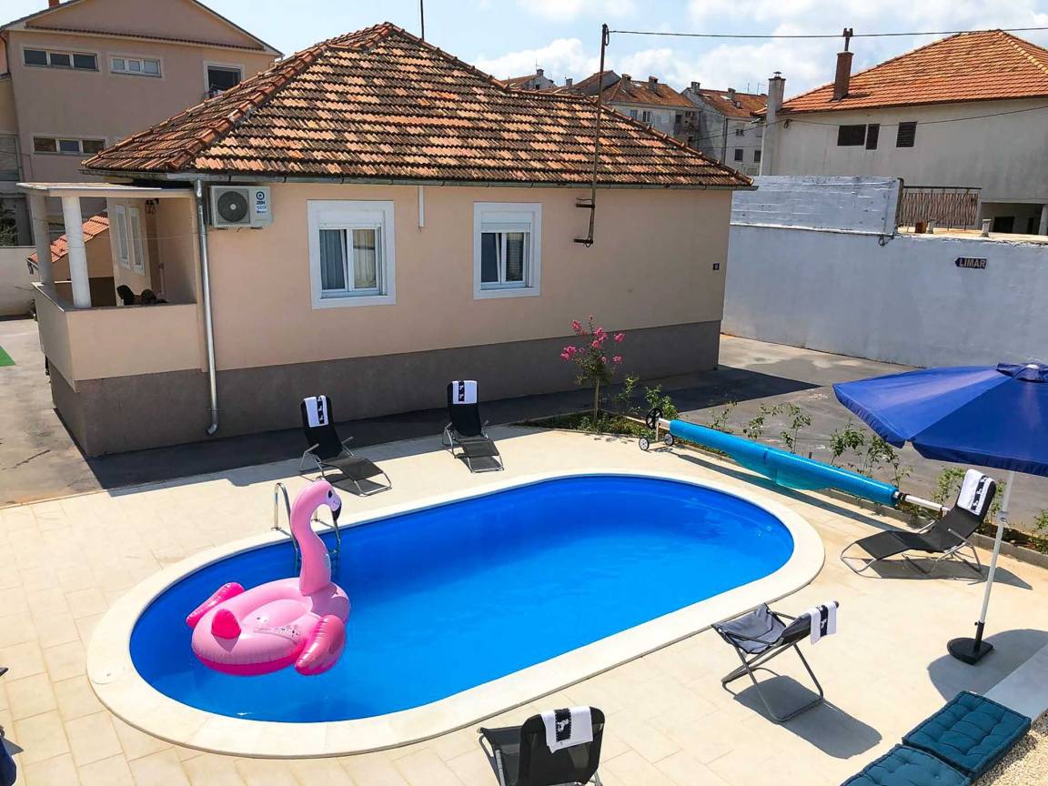 90 M² Huis ∙ 3 Slaapkamers ∙ 7 Gasten - Sukošan