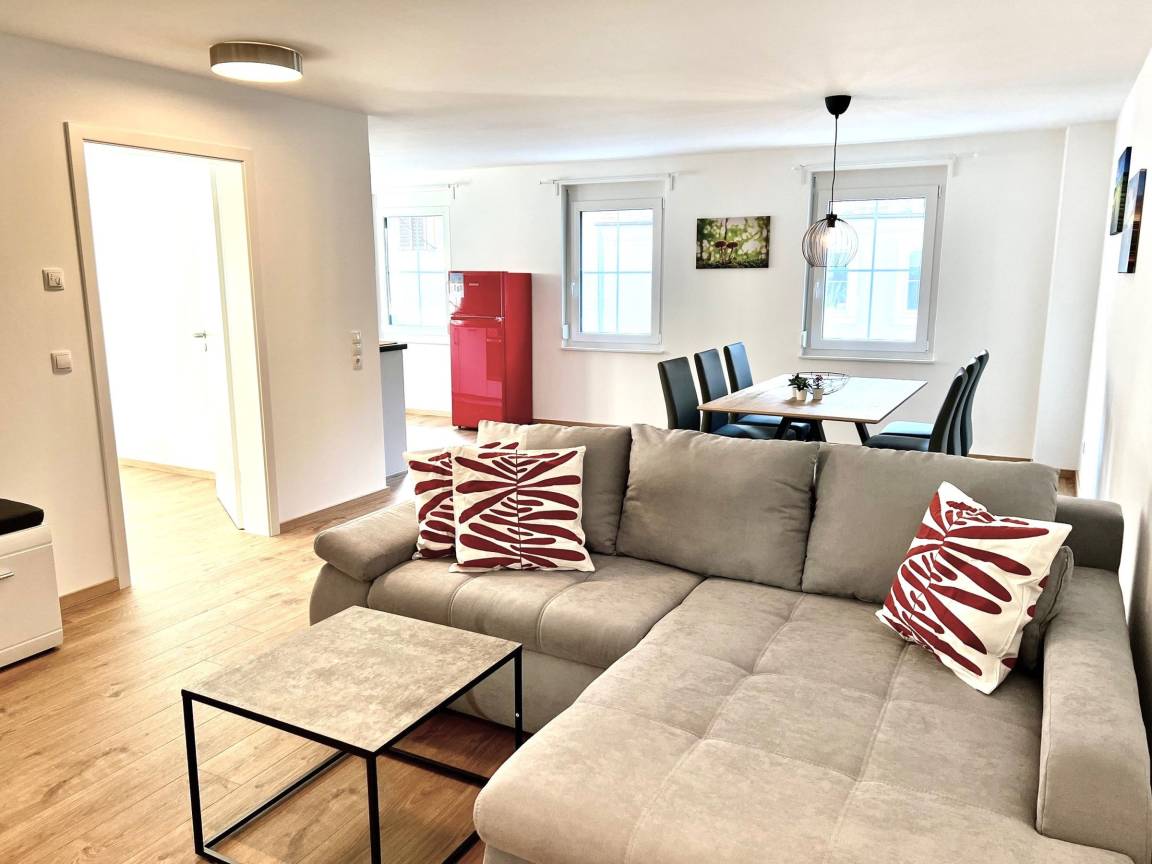 83 M² Ferienwohnung ∙ 3 Schlafzimmer ∙ 5 Gäste - Endingen am Kaiserstuhl