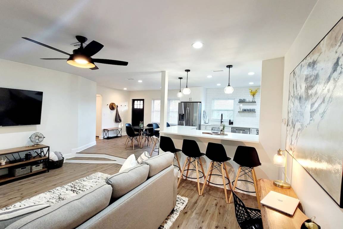122 M² House ∙ 3 Bedrooms ∙ 10 Guests - Madeira Beach, FL