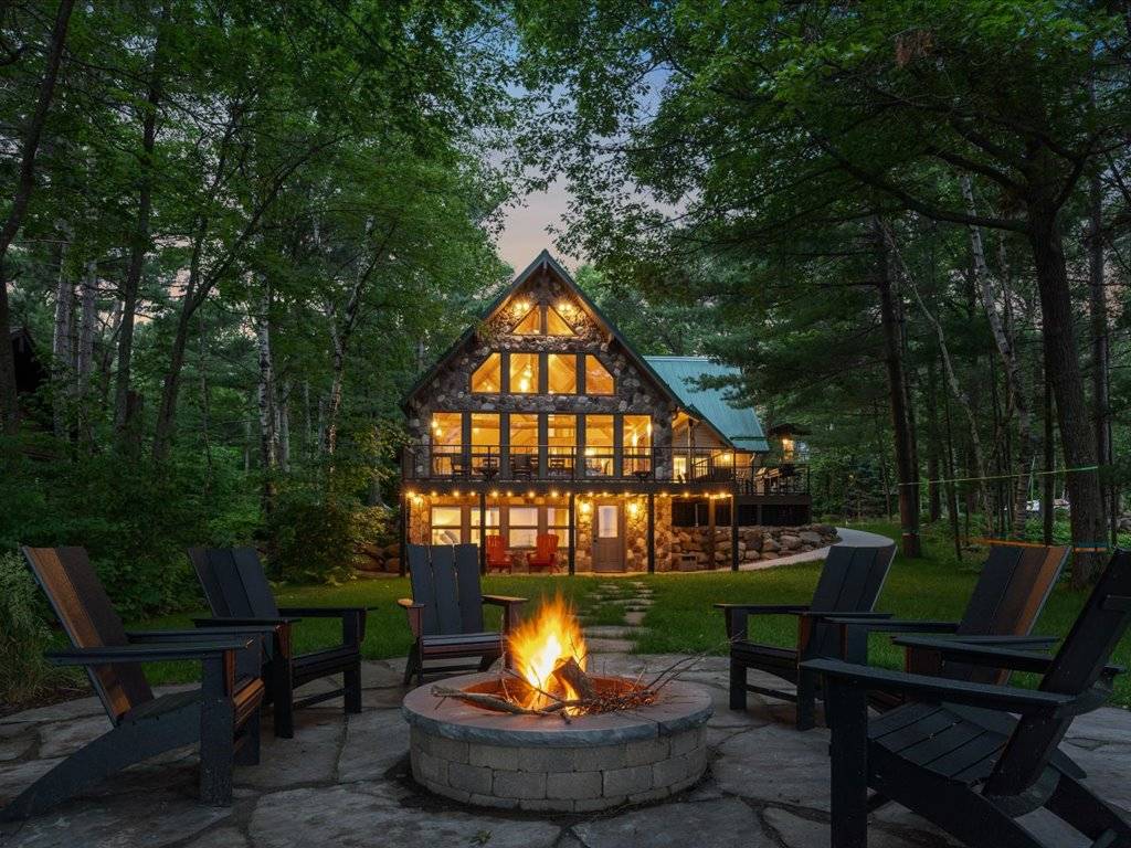 Cabin ∙ 5 Bedrooms ∙ 15 Guests - Breezy Point, MN