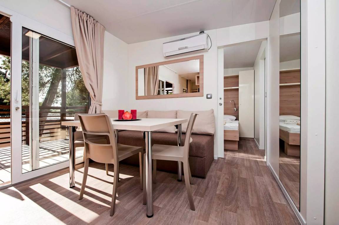 32 M² Mobilheim ∙ 2 Schlafzimmer ∙ 4 Gäste - Vrsar