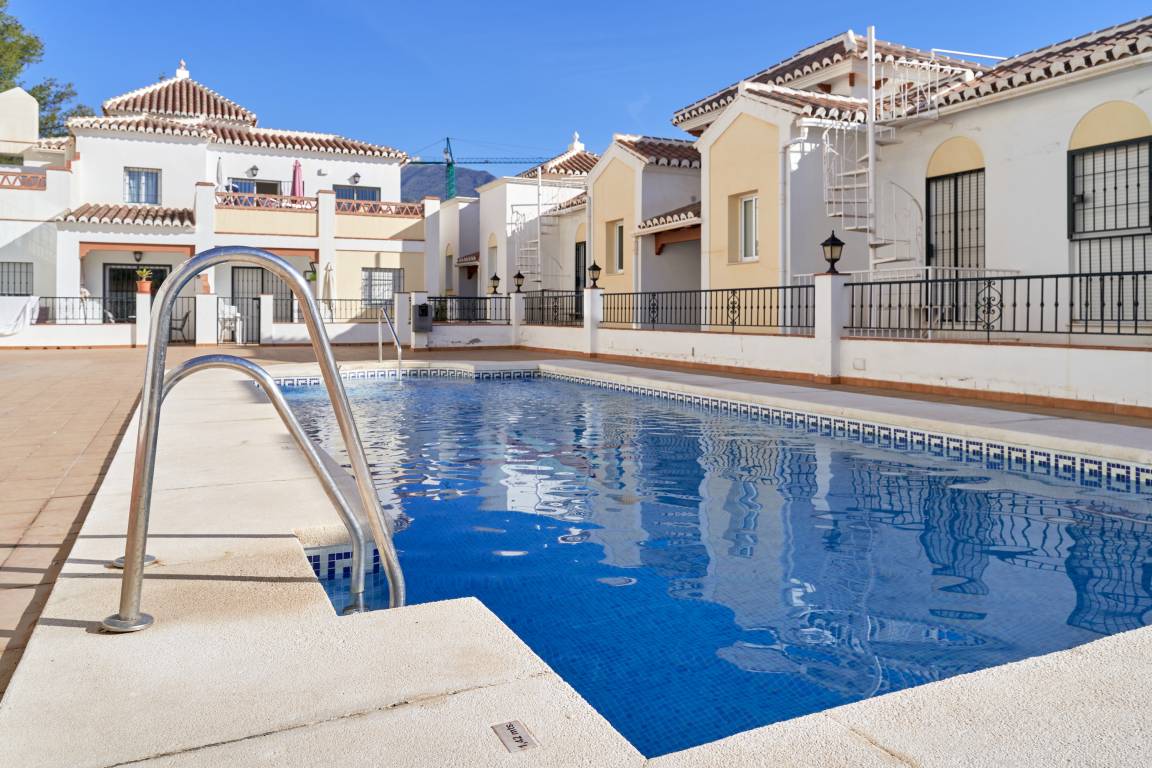 60 M² Apartment ∙ 2 Bedrooms ∙ 4 Guests - Nerja