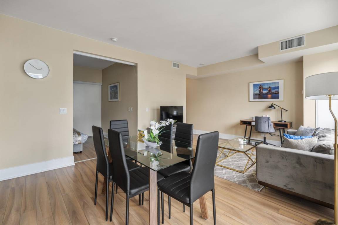 47 M² Appartement ∙ 1 Slaapkamer ∙ 4 Gasten - Toronto
