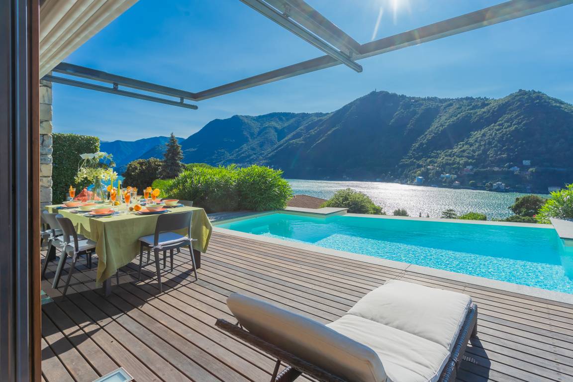 250 M² Villa ∙ 4 Chambres ∙ 8 Personnes - Côme