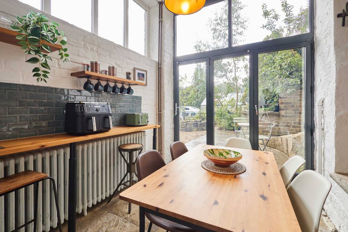 House ∙ 2 Bedrooms ∙ 3 Guests - Hebden Bridge