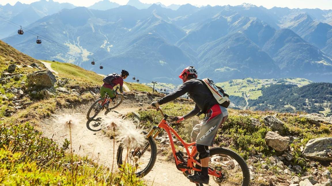 81 M² Apartment ∙ 2 Bedrooms ∙ 5 Guests - Fiss