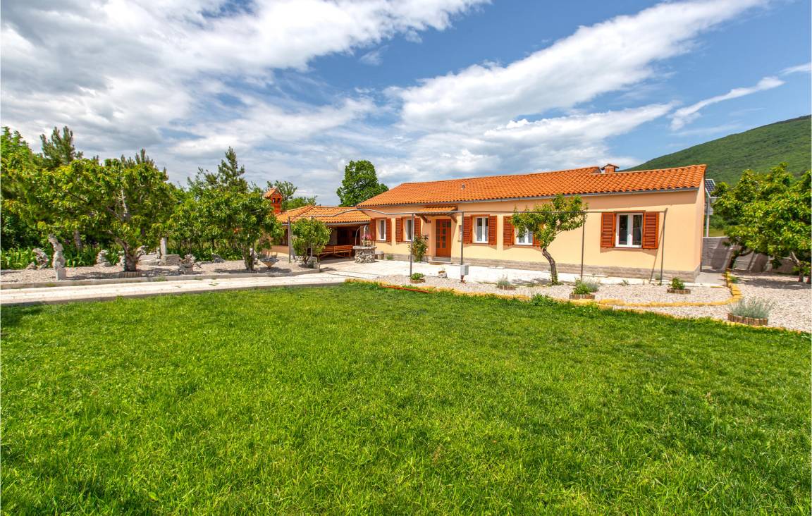 128 M² House ∙ 3 Bedrooms ∙ 8 Guests - Trieste