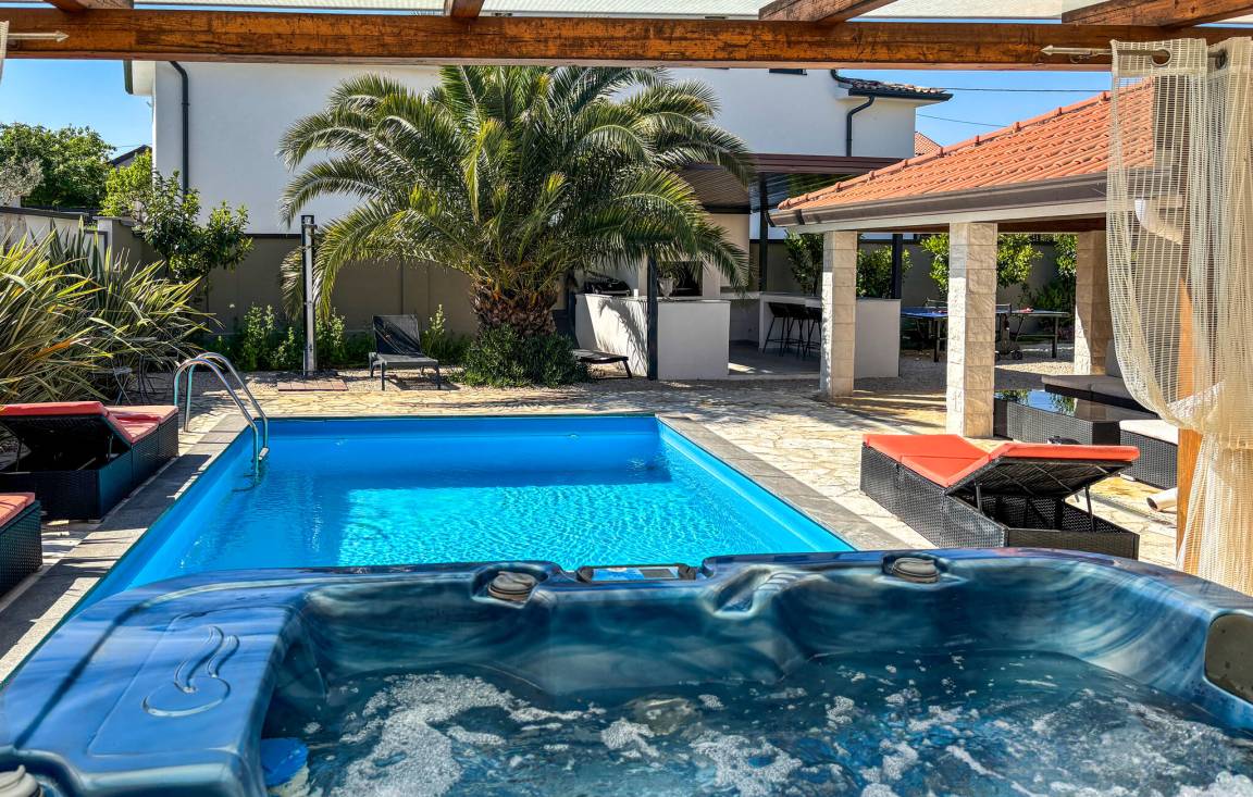 177 M² Casa ∙ 4 Habitaciones ∙ 9 Huéspedes - Izola