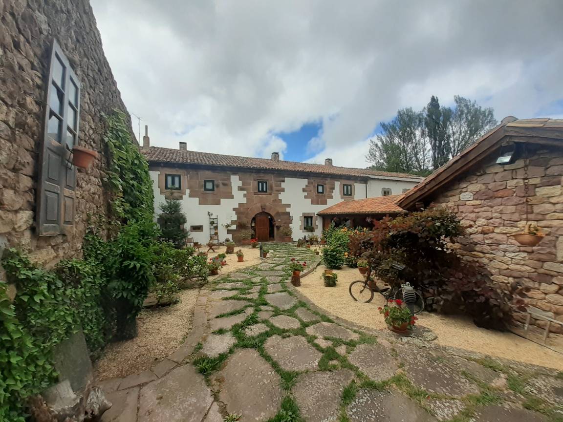 Bauernhof ∙ 9 Schlafzimmer ∙ 25 Gäste - Cantabria
