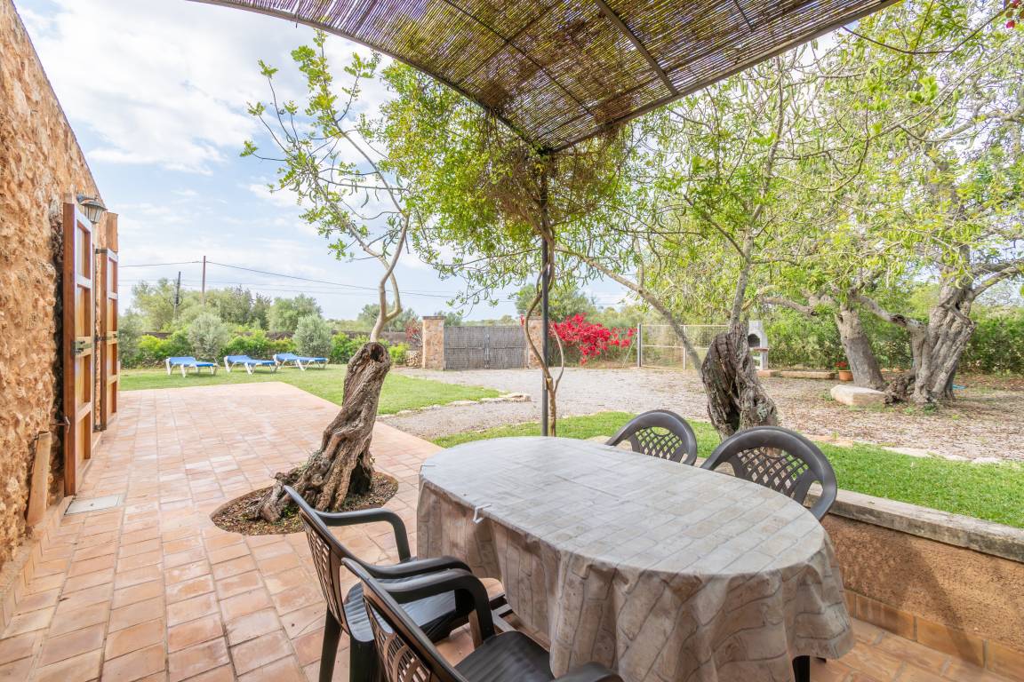 80 M² Finca ∙ 2 Bedrooms ∙ 4 Guests - Cala Llombards