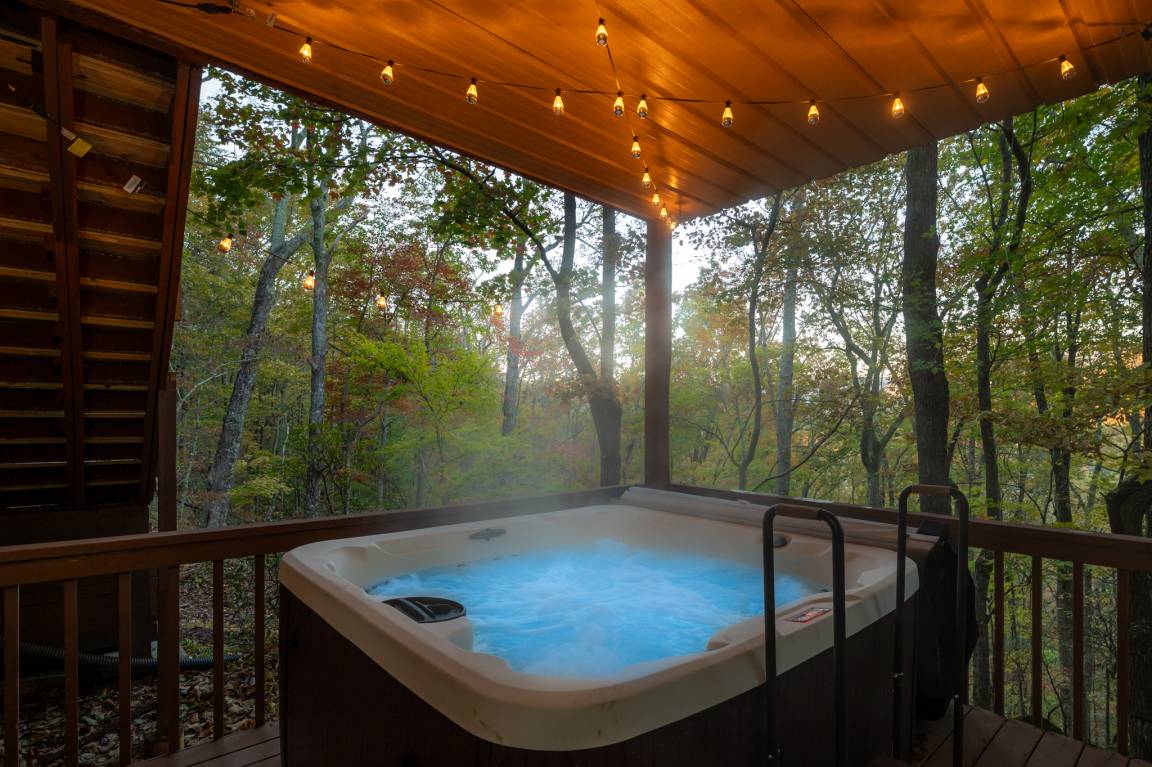 406 M² Cabin ∙ 5 Bedrooms ∙ 14 Guests - Jasper, GA