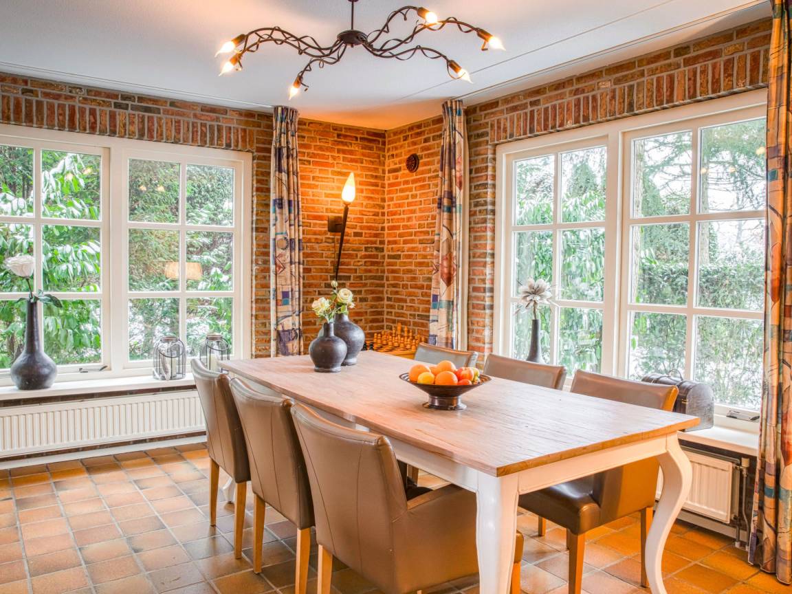 110 M² House ∙ 1 Bedroom ∙ 8 Guests - Hengelo