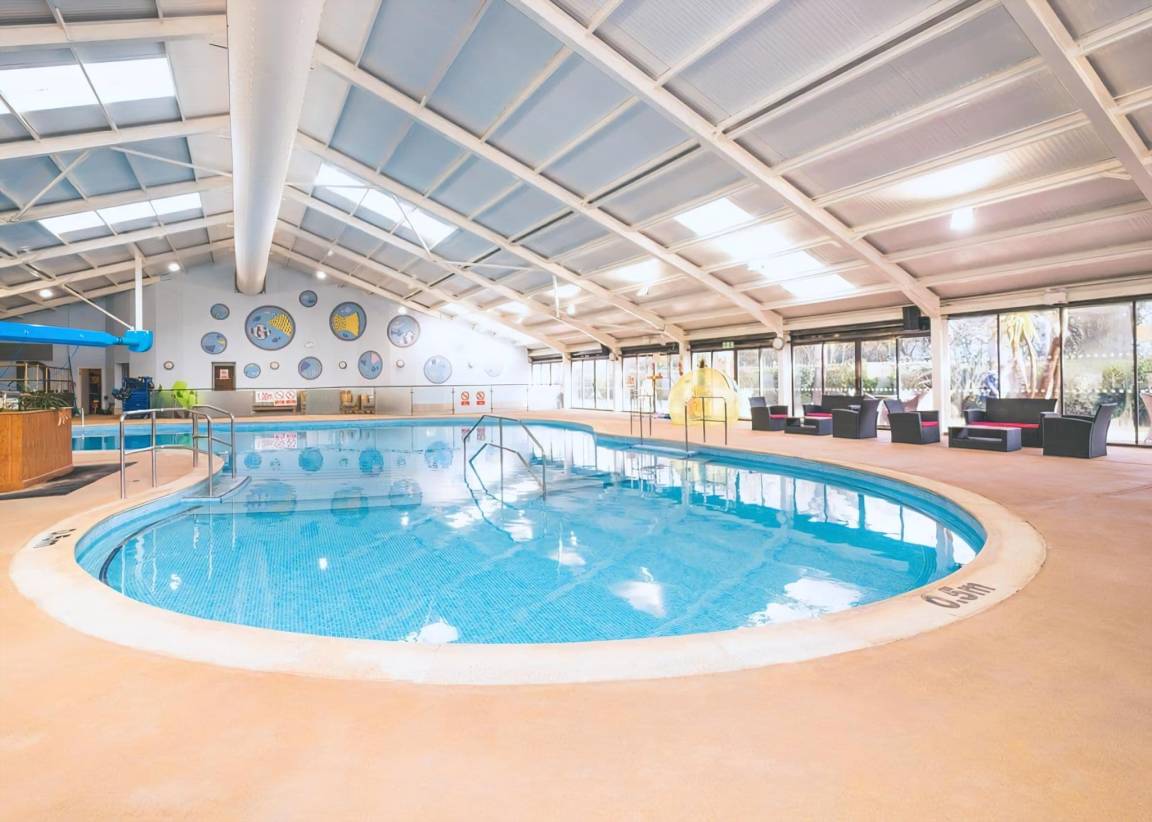 Chalet ∙ 4 Bedrooms ∙ 8 Guests - Wales